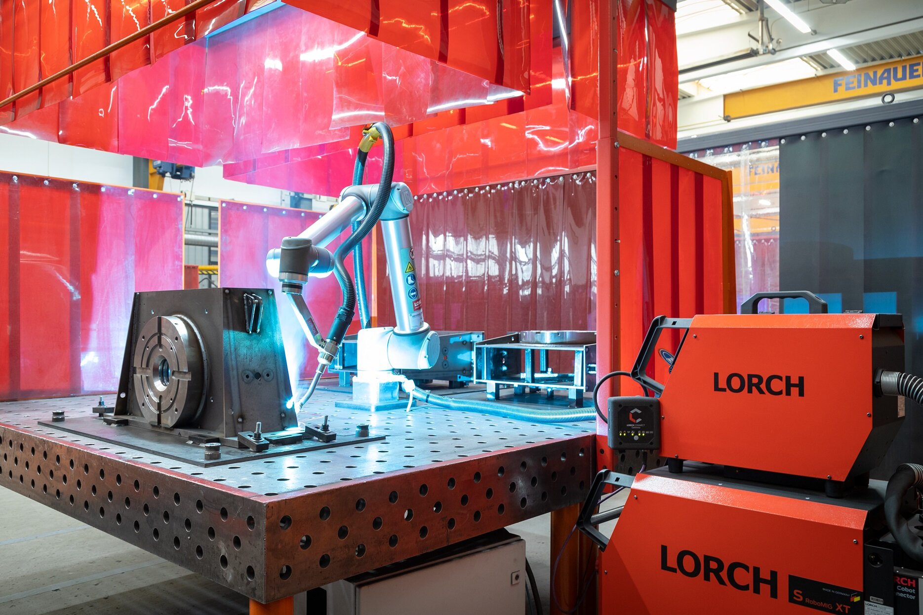 Case Rösler: Lorch Cobot Welding Package